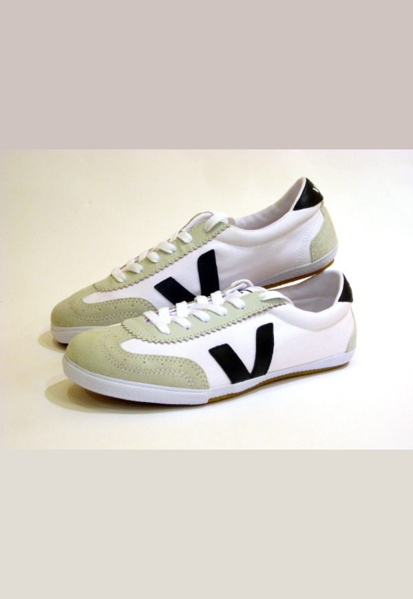 veja · Veja shoes Volley white/black | fairtragen